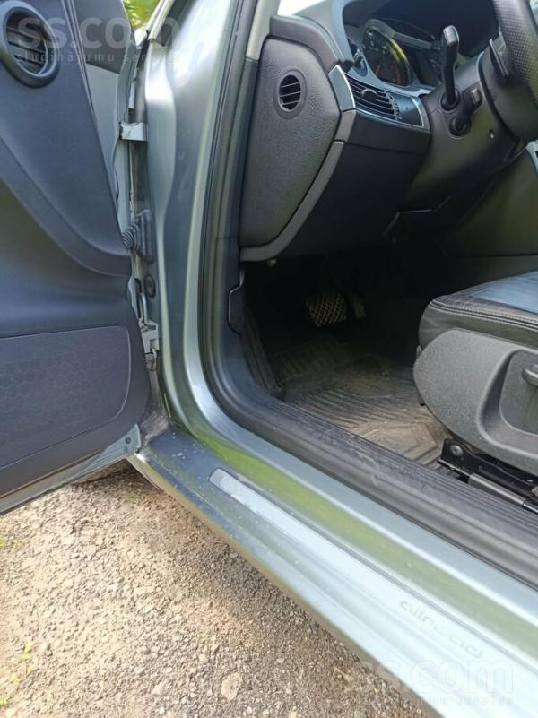 Pelēks Audi Allroad 2007 Balvi, ar dzinēja tilpumu 3.00 L un nobraukumu 345 tūkst. km par 5000 €, foto 9 vietnē AUTOMOTO.COM.LV