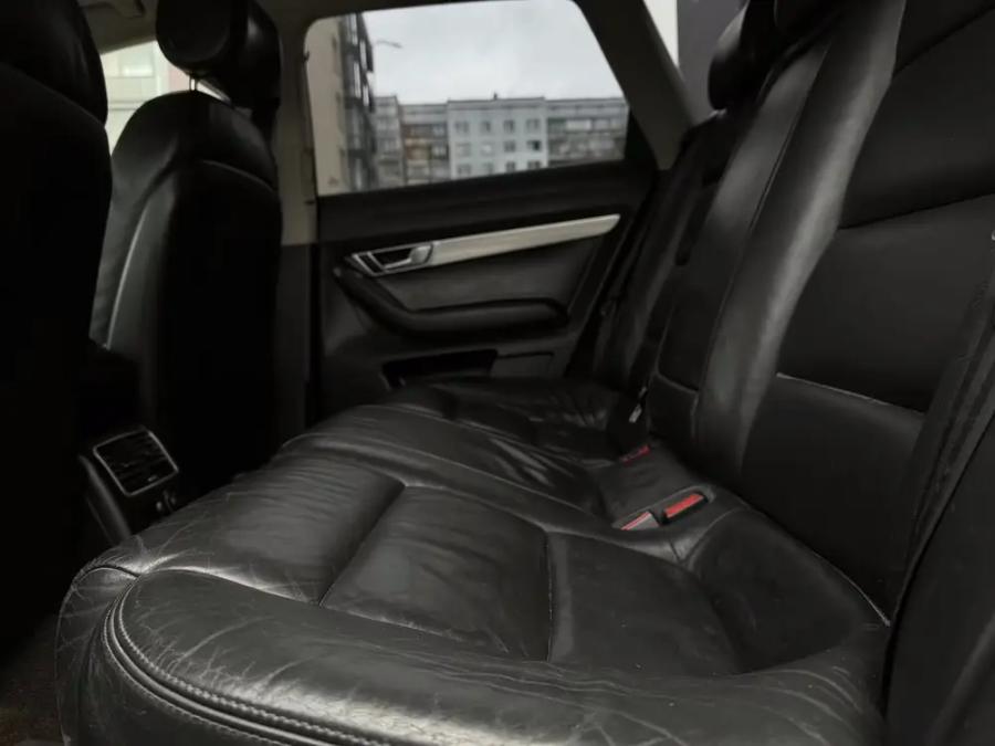 Pelēks Audi Allroad 2008 Rīga, ar dzinēja tilpumu 3.00 L un nobraukumu 392 tūkst. km par 4290 €, foto 15 vietnē AUTOMOTO.COM.LV