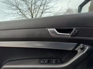 Pelēks Audi Allroad 2008 Rīga, ar dzinēja tilpumu 3.00 L un nobraukumu 392 tūkst. km par 4290 €, foto 16 vietnē AUTOMOTO.COM.LV