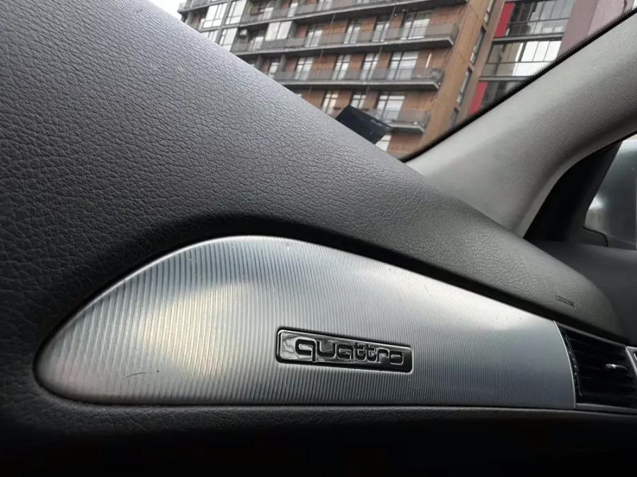 Pelēks Audi Allroad 2008 Rīga, ar dzinēja tilpumu 3.00 L un nobraukumu 392 tūkst. km par 4290 €, foto 22 vietnē AUTOMOTO.COM.LV