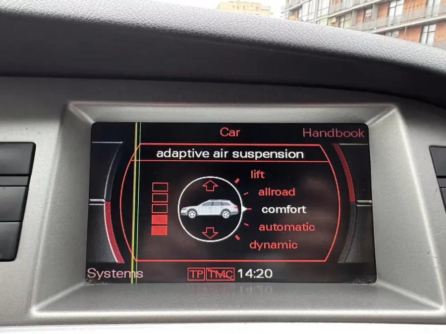 Pelēks Audi Allroad 2008 Rīga, ar dzinēja tilpumu 3.00 L un nobraukumu 392 tūkst. km par 4290 €, foto 29 vietnē AUTOMOTO.COM.LV