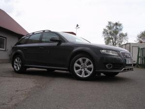 Pelēks Audi Allroad 2010 Rīga, ar dzinēja tilpumu 3.00 L un nobraukumu 289 tūkst. km par 8850 €, foto 3 vietnē AUTOMOTO.COM.LV