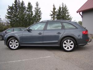 Pelēks Audi Allroad 2010 Rīga, ar dzinēja tilpumu 3.00 L un nobraukumu 289 tūkst. km par 8850 €, foto 5 vietnē AUTOMOTO.COM.LV