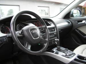 Pelēks Audi Allroad 2010 Rīga, ar dzinēja tilpumu 3.00 L un nobraukumu 289 tūkst. km par 8850 €, foto 18 vietnē AUTOMOTO.COM.LV
