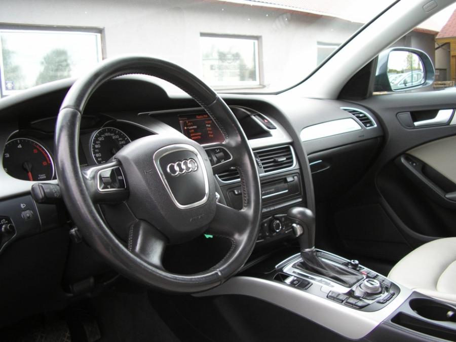 Pelēks Audi Allroad 2010 Rīga, ar dzinēja tilpumu 3.00 L un nobraukumu 289 tūkst. km par 8850 €, foto 18 vietnē AUTOMOTO.COM.LV