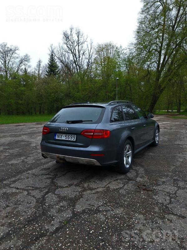 Pelēks Audi Allroad 2012 Liepāja, ar dzinēja tilpumu 2.00 L un nobraukumu 380 tūkst. km par 7255 €, foto 4 vietnē AUTOMOTO.COM.LV