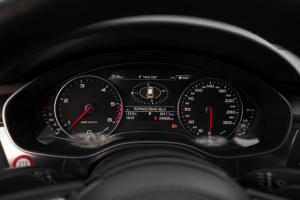 Pelēks Audi Allroad 2012 Rīga, ar dzinēja tilpumu 3.00 L un nobraukumu 245 tūkst. km par 13500 €, foto 15 vietnē AUTOMOTO.COM.LV