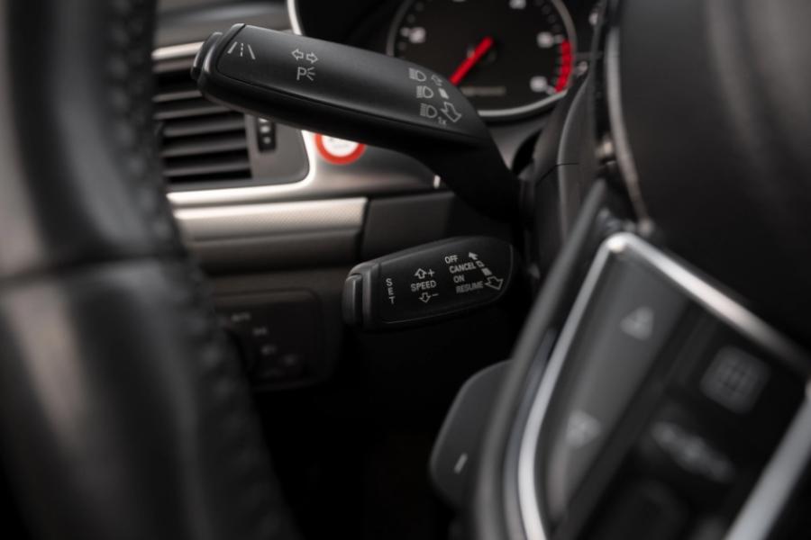 Pelēks Audi Allroad 2012 Rīga, ar dzinēja tilpumu 3.00 L un nobraukumu 245 tūkst. km par 13500 €, foto 16 vietnē AUTOMOTO.COM.LV