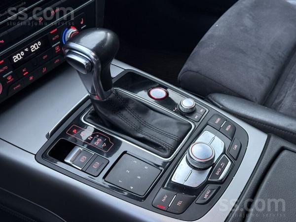 Ауди Олроуд 2013 в Рига на AUTOMOTO.COM.LV Серый Ауди Олроуд 2013 в Рига, объемом двигателя 3.00 л и пробегом 322 тыс. км за 10500 €, фото 8 на AUTOMOTO.COM.LV