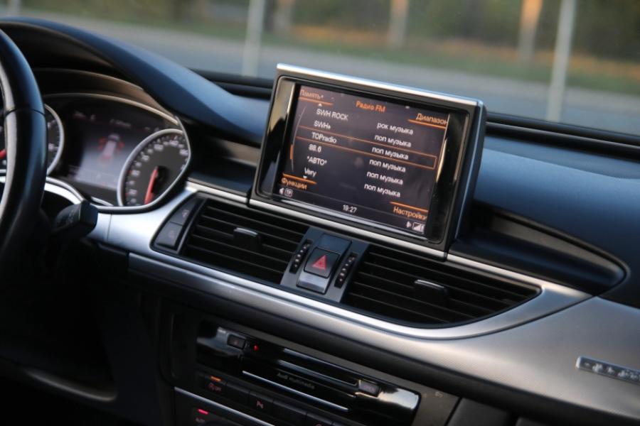 Grey Audi Allroad 2014 in Riga, with an engine capacity of 3.00 L and mileage of 298 thousand km for 12990 €, photo 4 on AUTOMOTO.COM.LV
