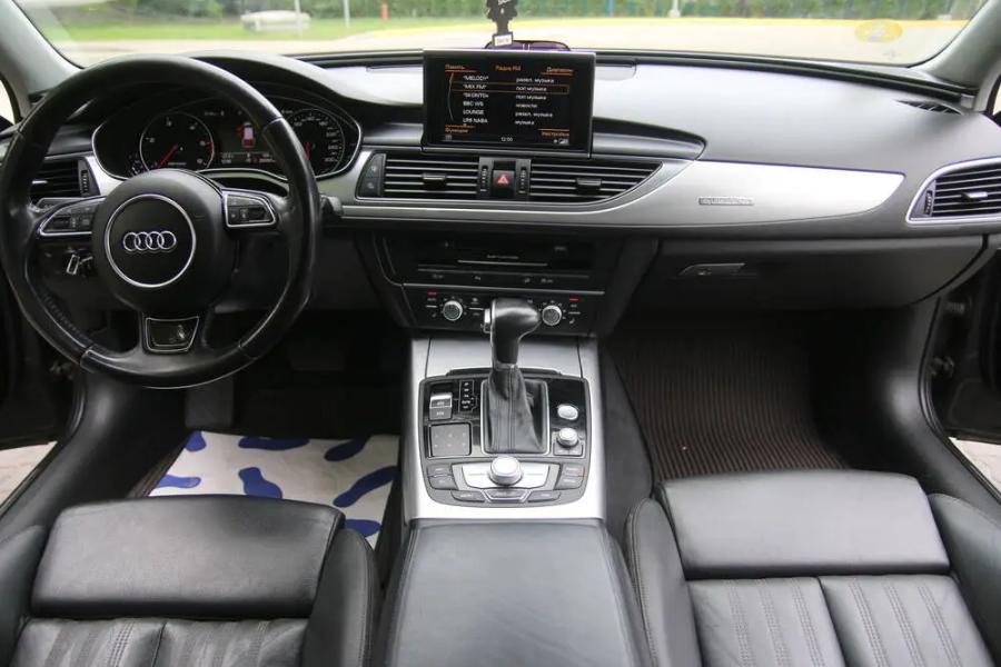 Grey Audi Allroad 2014 in Riga, with an engine capacity of 3.00 L and mileage of 299 thousand km for 10990 €, photo 6 on AUTOMOTO.COM.LV