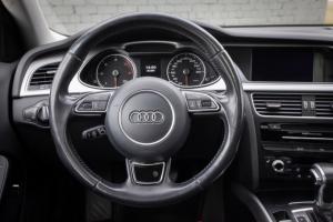 Grey Audi Allroad 2015 in Riga, with an engine capacity of 2.00 L and mileage of 239 thousand km for 14900 €, photo 4 on AUTOMOTO.COM.LV