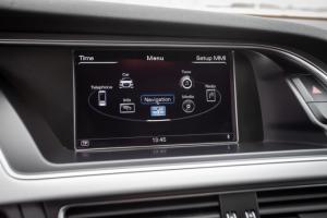Grey Audi Allroad 2015 in Riga, with an engine capacity of 2.00 L and mileage of 239 thousand km for 14900 €, photo 12 on AUTOMOTO.COM.LV
