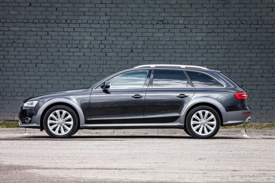 Grey Audi Allroad 2015 in Riga, with an engine capacity of 2.00 L and mileage of 239 thousand km for 14900 €, photo 20 on AUTOMOTO.COM.LV