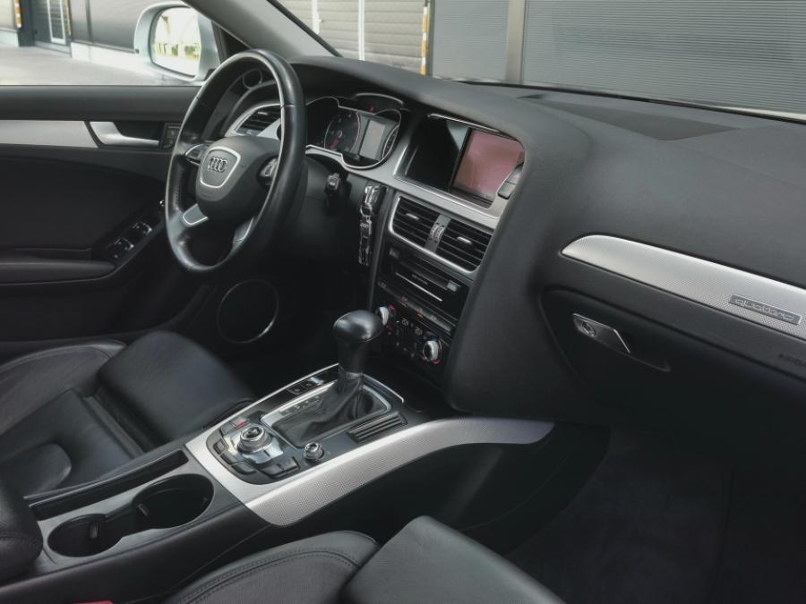 Audi Allroad 2012 in Riga, with an engine capacity of 3.00 L and mileage of 235 thousand km for 10990 €, photo 7 on AUTOMOTO.COM.LV