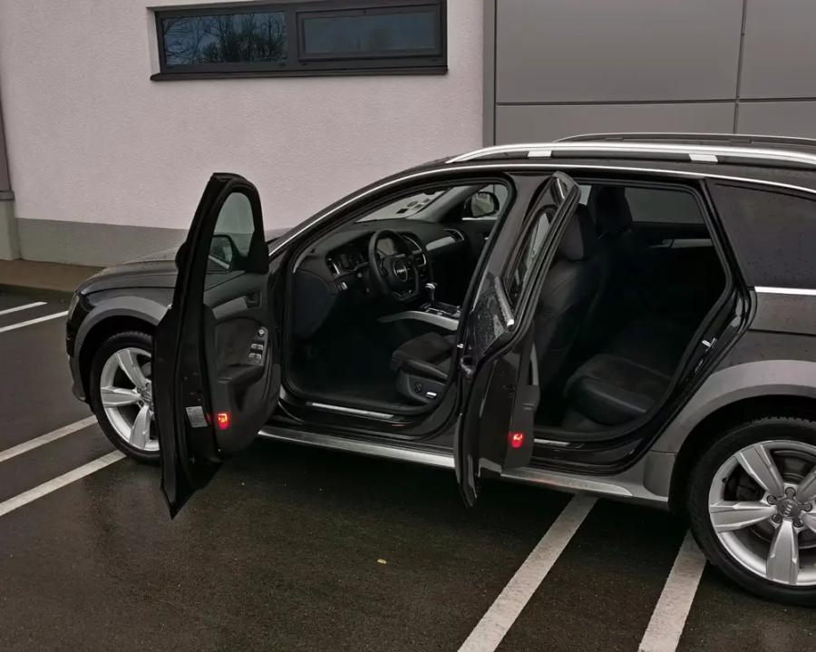 Audi Allroad 2014 in Riga, with an engine capacity of 2.00 L and mileage of 263 thousand km for 11690 €, photo 6 on AUTOMOTO.COM.LV