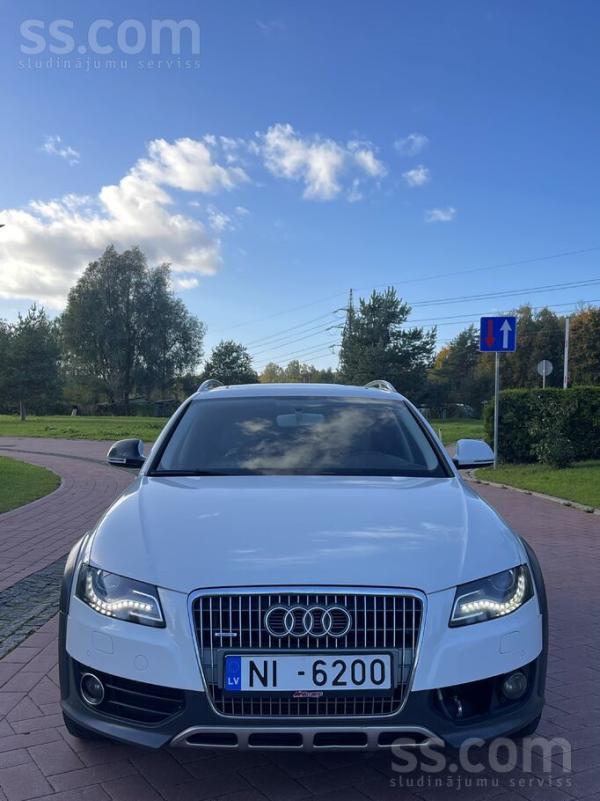 White Audi Allroad 2010 in Riga, with an engine capacity of 3.00 L and mileage of 321 thousand km for 5990 €, photo 6 on AUTOMOTO.COM.LV
