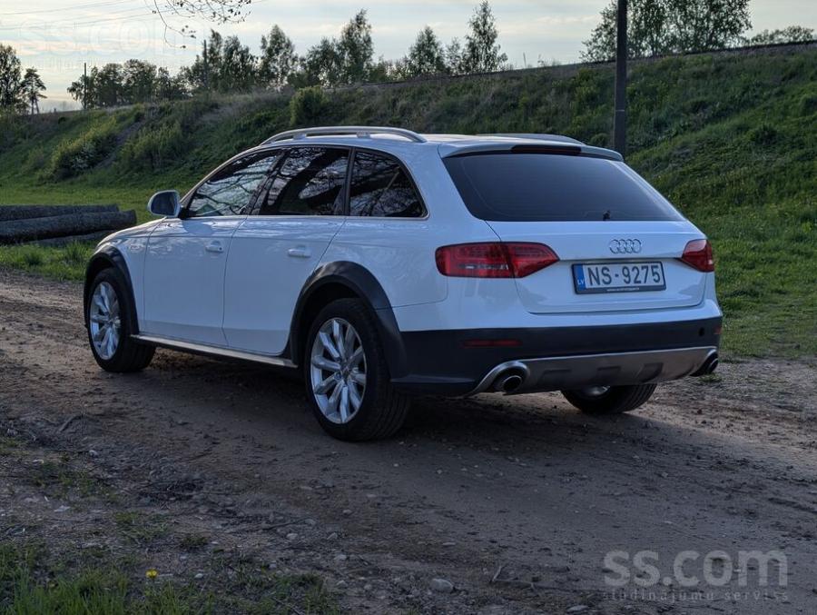 White Audi Allroad 2011 in Riga, with an engine capacity of 3.00 L and mileage of 370 thousand km for 7500 €, photo 5 on AUTOMOTO.COM.LV