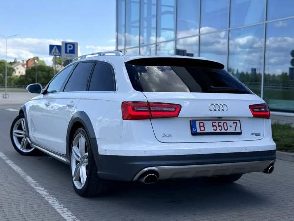 White Audi Allroad 2012 in Rezekne, with an engine capacity of 3.00 L and mileage of 263 thousand km for 13990 €, photo 5 on AUTOMOTO.COM.LV