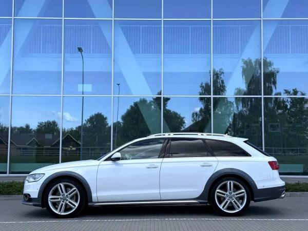 White Audi Allroad 2012 in Rezekne, with an engine capacity of 3.00 L and mileage of 263 thousand km for 13990 €, photo 7 on AUTOMOTO.COM.LV
