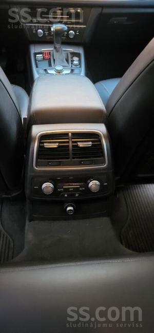 White Audi Allroad 2014 in Daugavpils, with an engine capacity of 3.00 L and mileage of 281 thousand km for 10600 €, photo 9 on AUTOMOTO.COM.LV
