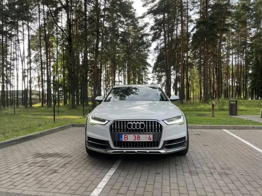 White Audi Allroad 2016 in Riga, with an engine capacity of 3.00 L and mileage of 235 thousand km for 10000 €, photo 4 on AUTOMOTO.COM.LV