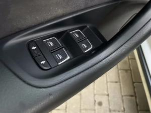White Audi Allroad 2016 in Riga, with an engine capacity of 3.00 L and mileage of 235 thousand km for 10000 €, photo 17 on AUTOMOTO.COM.LV