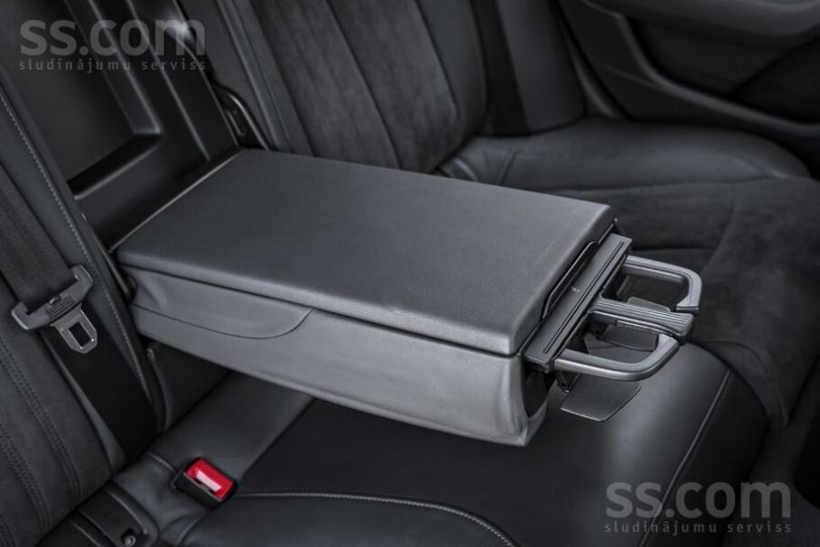 White Audi Allroad 2016 in Riga, with an engine capacity of 3.00 L and mileage of 216 thousand km for 16990 €, photo 16 on AUTOMOTO.COM.LV