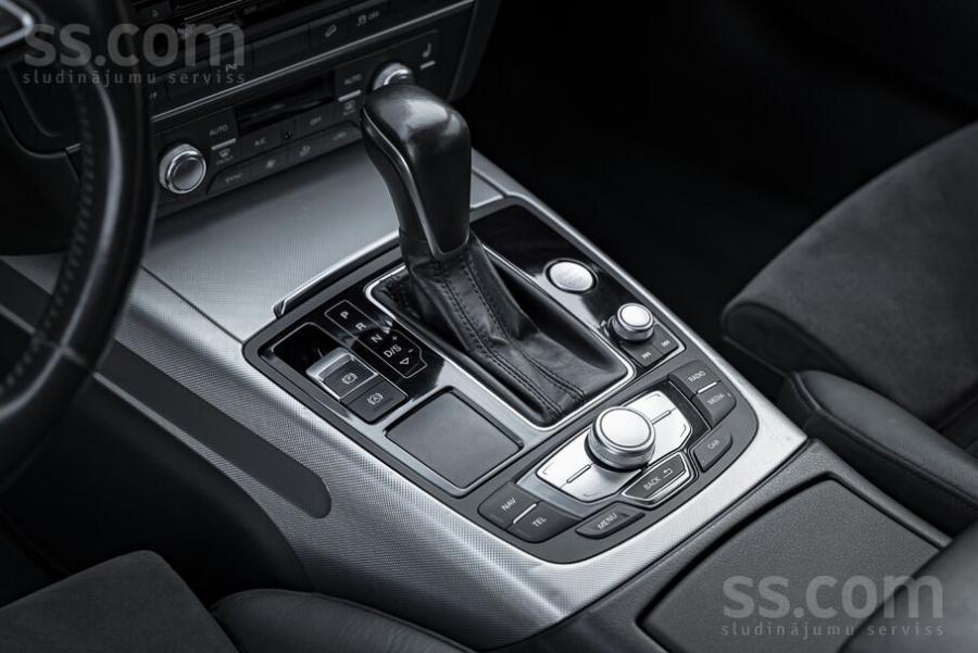 White Audi Allroad 2016 in Riga, with an engine capacity of 3.00 L and mileage of 216 thousand km for 16990 €, photo 22 on AUTOMOTO.COM.LV