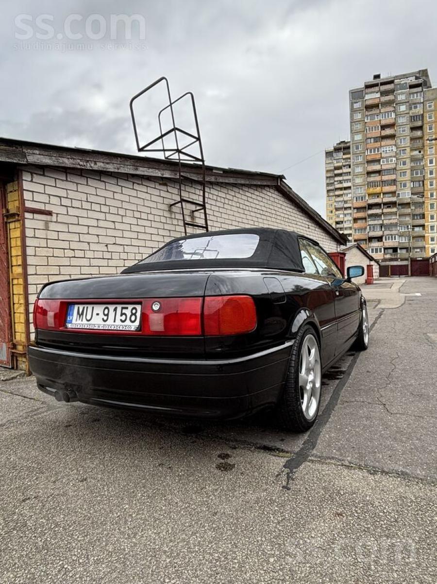 Black Audi Cabriolet 1992 in Riga, with an engine capacity of 2.30 L and mileage of 155 thousand km for 5000 €, photo 3 on AUTOMOTO.COM.LV