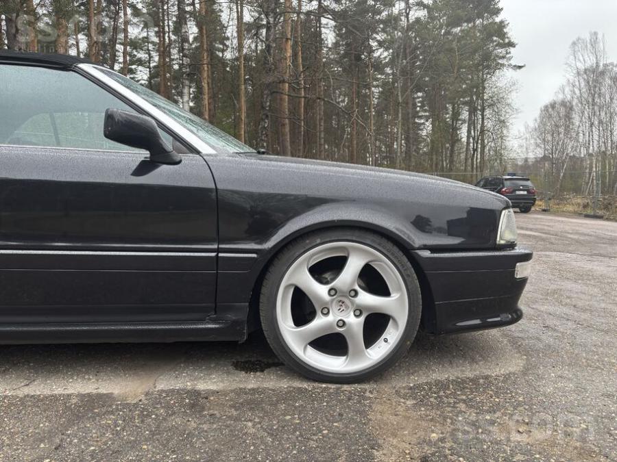 Black Audi Cabriolet 1992 in Riga, with an engine capacity of 2.30 L and mileage of 155 thousand km for 5000 €, photo 5 on AUTOMOTO.COM.LV
