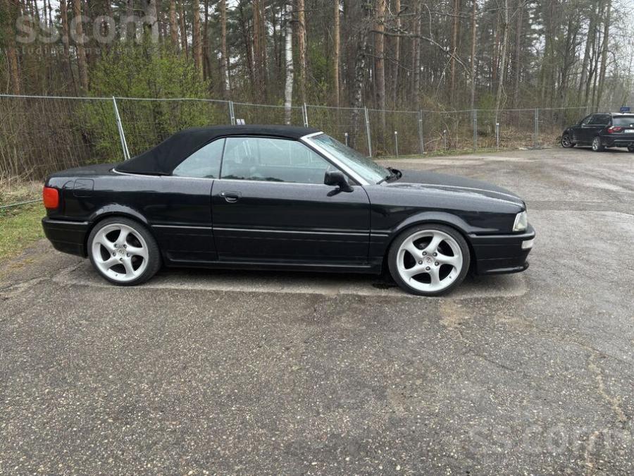 Black Audi Cabriolet 1992 in Riga, with an engine capacity of 2.30 L and mileage of 155 thousand km for 5000 €, photo 6 on AUTOMOTO.COM.LV