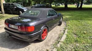 Black Audi Cabriolet 1992 in Bauska, with an engine capacity of 2.30 L and mileage of 270 thousand km for 4000 €, photo 3 on AUTOMOTO.COM.LV