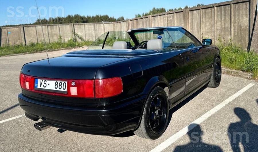 Черный Ауди Cabriolet 1993 в Даугавпилс, объемом двигателя 2.00 л и пробегом 226 тыс. км за 6499 €, фото 1 на AUTOMOTO.COM.LV
