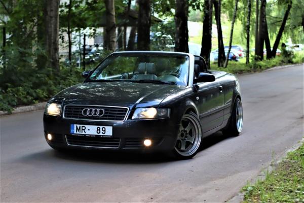 Black Audi Cabriolet 2002 in Riga, with an engine capacity of 2.40 L and mileage of 91 thousand km for 5490 €, photo 1 on AUTOMOTO.COM.LV