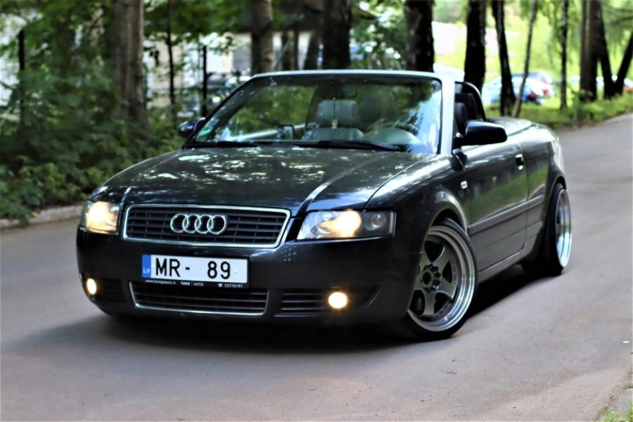 Black Audi Cabriolet 2002 in Riga, with an engine capacity of 2.40 L and mileage of 91 thousand km for 5490 €, photo 3 on AUTOMOTO.COM.LV
