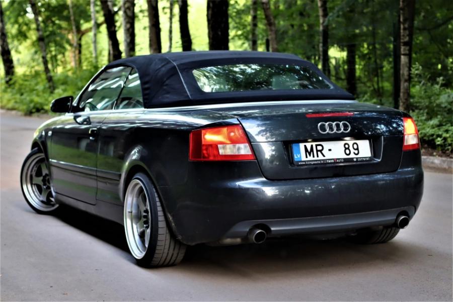 Black Audi Cabriolet 2002 in Riga, with an engine capacity of 2.40 L and mileage of 91 thousand km for 5490 €, photo 12 on AUTOMOTO.COM.LV