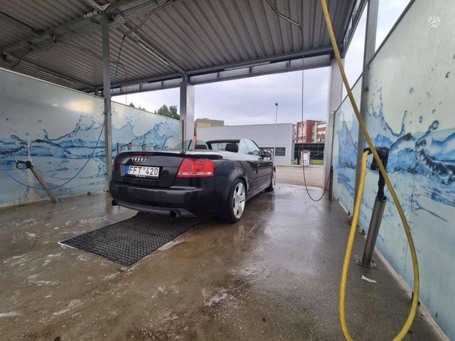 Black Audi Cabriolet 2002 in Prienai, with an engine capacity of 2.50 L and mileage of 418 thousand km for 2000 €, photo 4 on AUTOMOTO.COM.LV