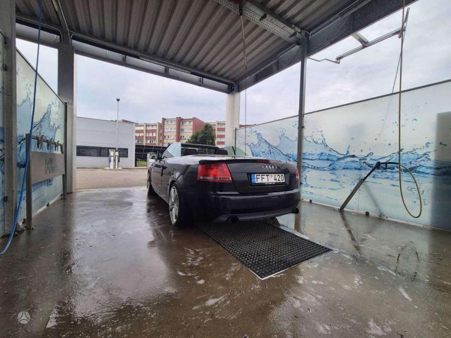 Black Audi Cabriolet 2002 in Prienai, with an engine capacity of 2.50 L and mileage of 418 thousand km for 2000 €, photo 13 on AUTOMOTO.COM.LV