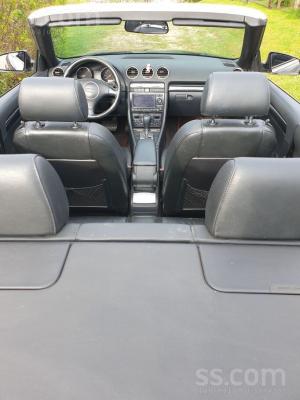 Black Audi Cabriolet 2004 in Aluksne, with an engine capacity of 2.50 L and mileage of 333 thousand km for 2500 €, photo 7 on AUTOMOTO.COM.LV