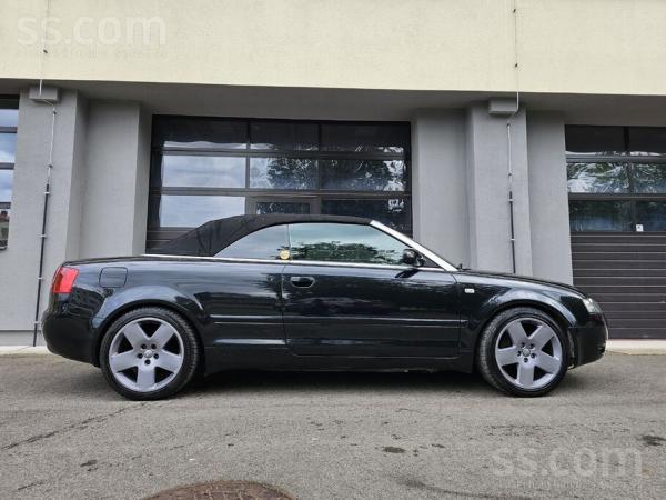 Melns Audi Cabriolet 2005 Jelgava, ar dzinēja tilpumu 2.50 L un nobraukumu 322 tūkst. km par 3495 €, foto 4 vietnē AUTOMOTO.COM.LV