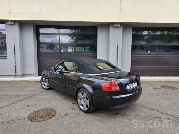 Melns Audi Cabriolet 2005 Jelgava, ar dzinēja tilpumu 2.50 L un nobraukumu 322 tūkst. km par 3495 €, foto 6 vietnē AUTOMOTO.COM.LV