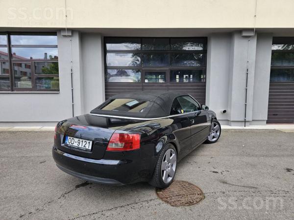 Melns Audi Cabriolet 2005 Jelgava, ar dzinēja tilpumu 2.50 L un nobraukumu 322 tūkst. km par 3495 €, foto 8 vietnē AUTOMOTO.COM.LV