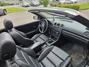 Black Audi Cabriolet 2005 in Jelgava, with an engine capacity of 2.50 L and mileage of 322 thousand km for 3495 €, photo 13 on AUTOMOTO.COM.LV