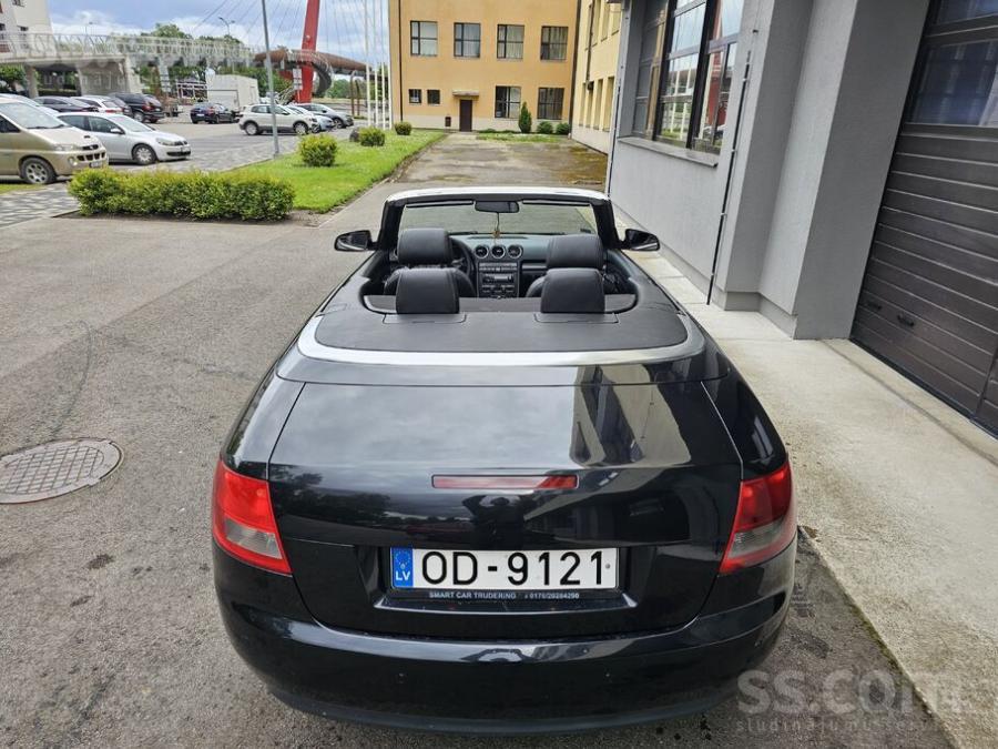 Black Audi Cabriolet 2005 in Jelgava, with an engine capacity of 2.50 L and mileage of 322 thousand km for 3495 €, photo 15 on AUTOMOTO.COM.LV
