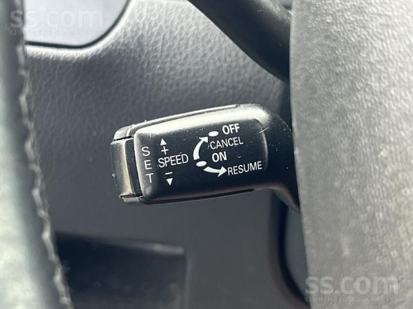Black Audi Cabriolet 2005 in Rezekne, with an engine capacity of 2.50 L and mileage of 283 thousand km for 1750 €, photo 7 on AUTOMOTO.COM.LV