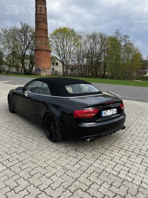 Черный Ауди Cabriolet 2009 в Салдус, объемом двигателя 3.00 л и пробегом 238 тыс. км за 11000 €, фото 4 на AUTOMOTO.COM.LV
