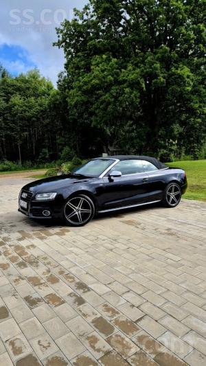 Black Audi Cabriolet 2010 in Cesis, with an engine capacity of 3.00 L and mileage of 288 thousand km for 6969 €, photo  on AUTOMOTO.COM.LV