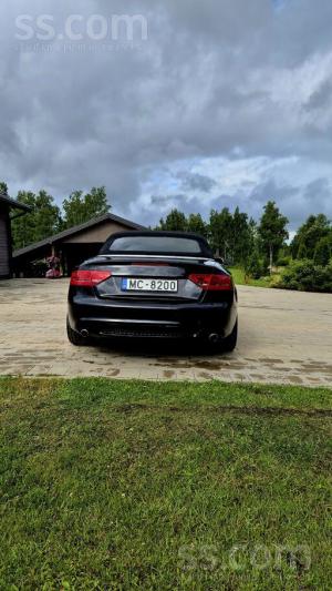 Black Audi Cabriolet 2010 in Cesis, with an engine capacity of 3.00 L and mileage of 288 thousand km for 6969 €, photo 4 on AUTOMOTO.COM.LV