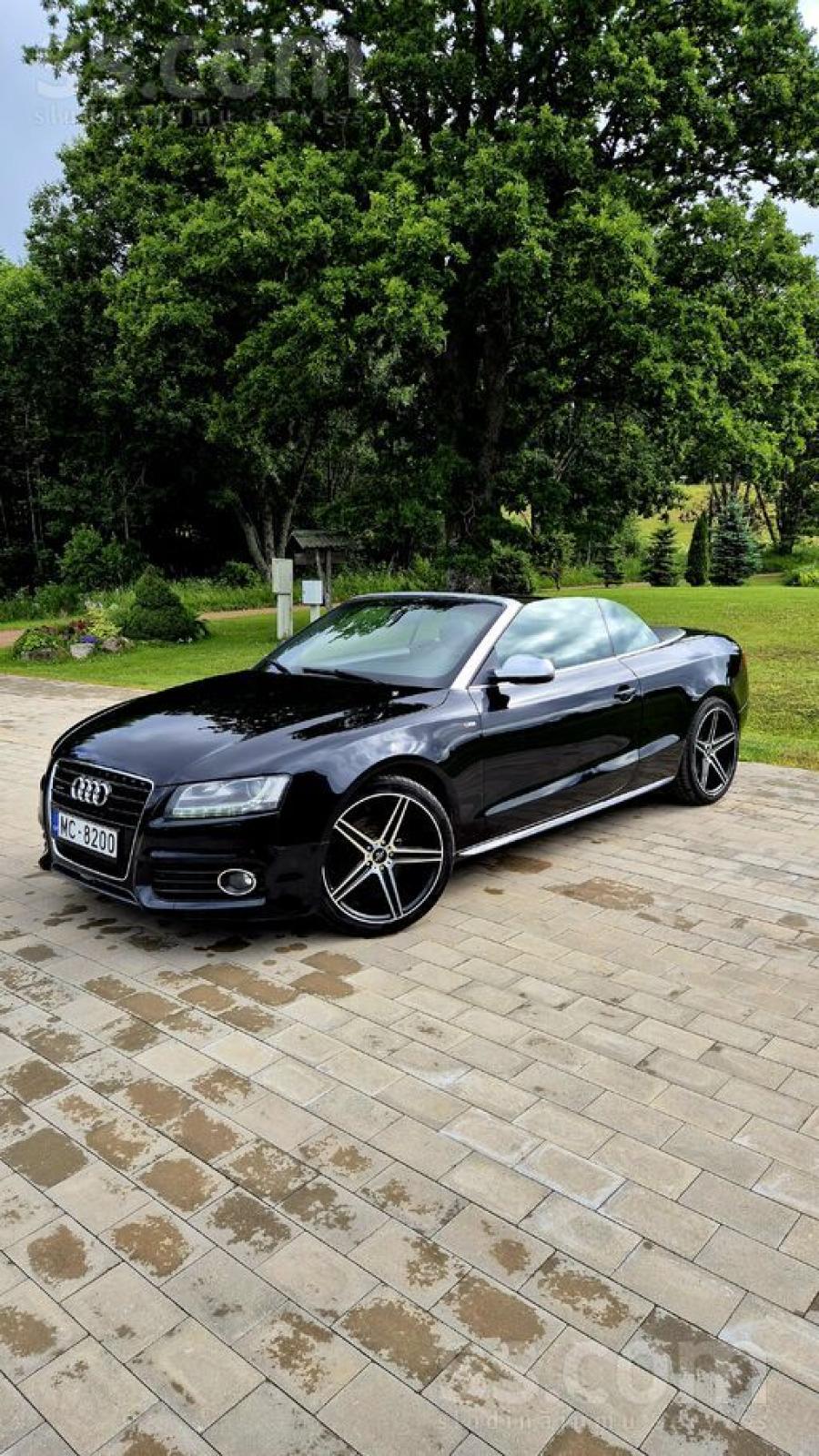 Black Audi Cabriolet 2010 in Cesis, with an engine capacity of 3.00 L and mileage of 288 thousand km for 6969 €, photo 6 on AUTOMOTO.COM.LV